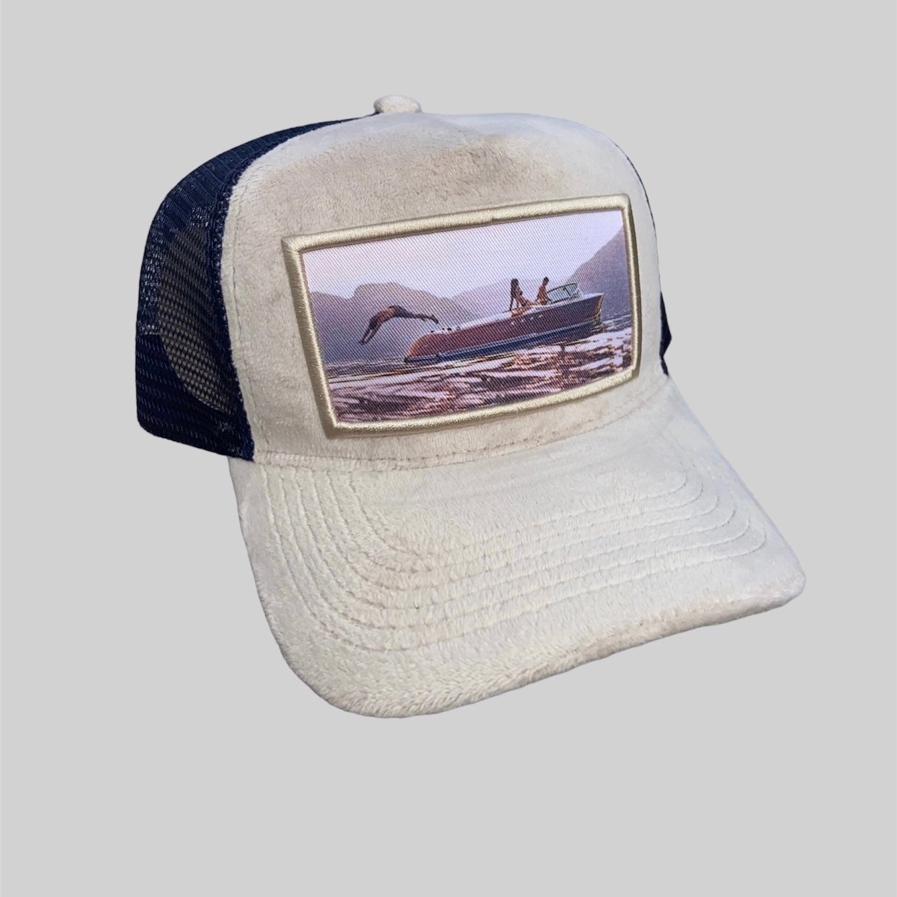 Opulent Velvet Caps: The Epitome of Luxury and Style – Fibonacci